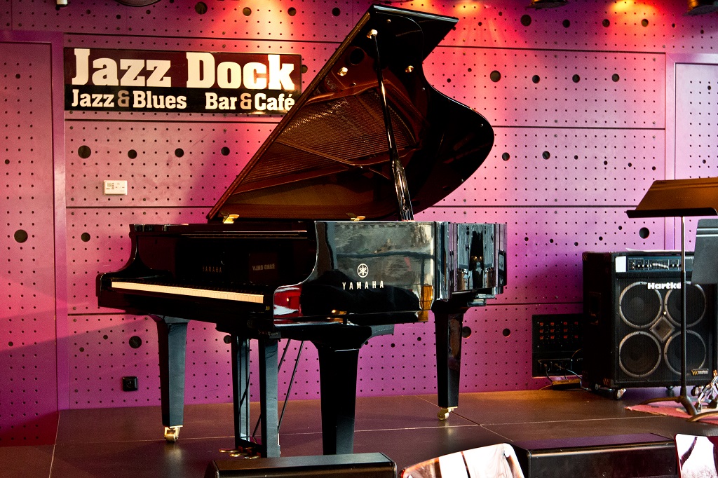 Jazz Dock – Designový hudební klub | kdykde.cz